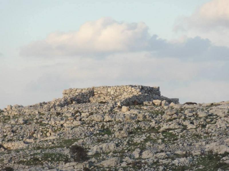 The Altar of Witness – Adorn the Gospel